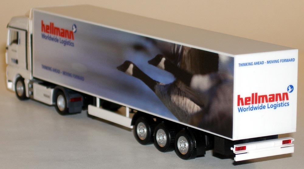 Herpa Modell-Lkw für Hellmann, Osnabrück