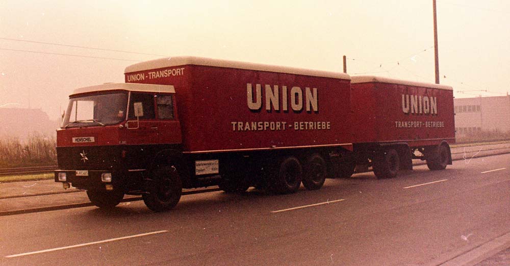 Lkw-Foto : Henschel F 221 von Union-Transport, D - Düsseldorf