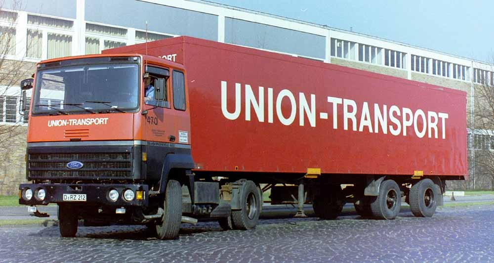 Lkw-Foto : Ford Transcontinental 4420 von Union-Transport, D - Düsseldorf